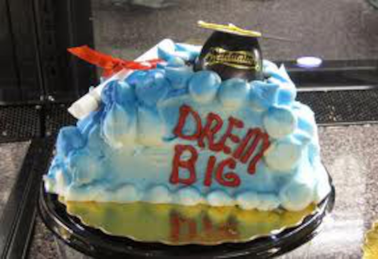 Photos From The Worst Graduation Cakes E Online CA photos-from-the-worst-graduation-cakes-e-online-ca